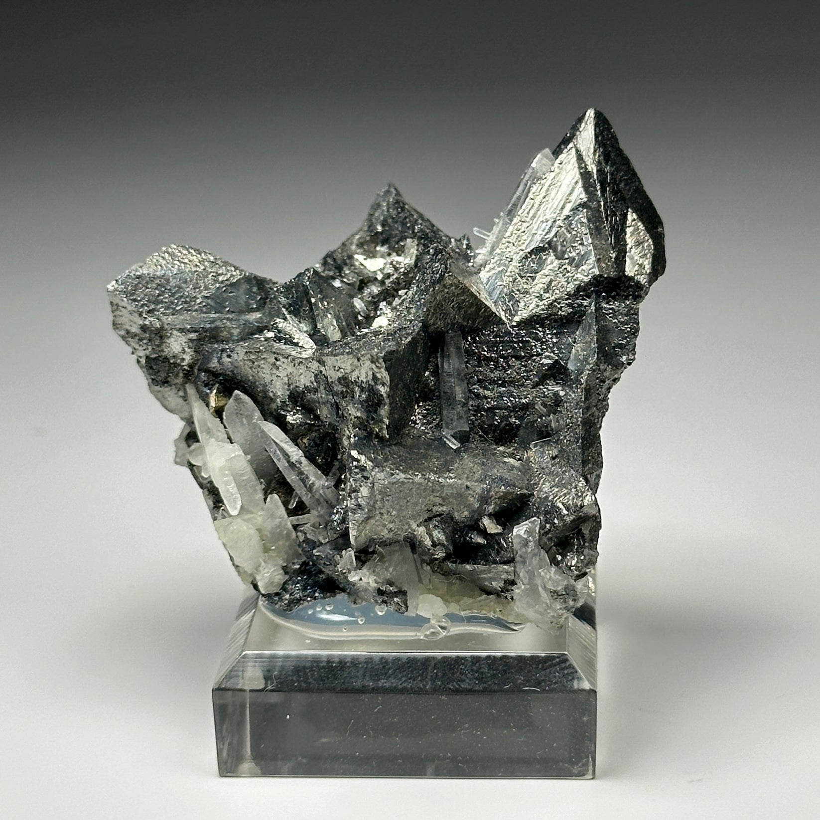 Tetrahedrite with Quartz – Sterling Mineral Imports
