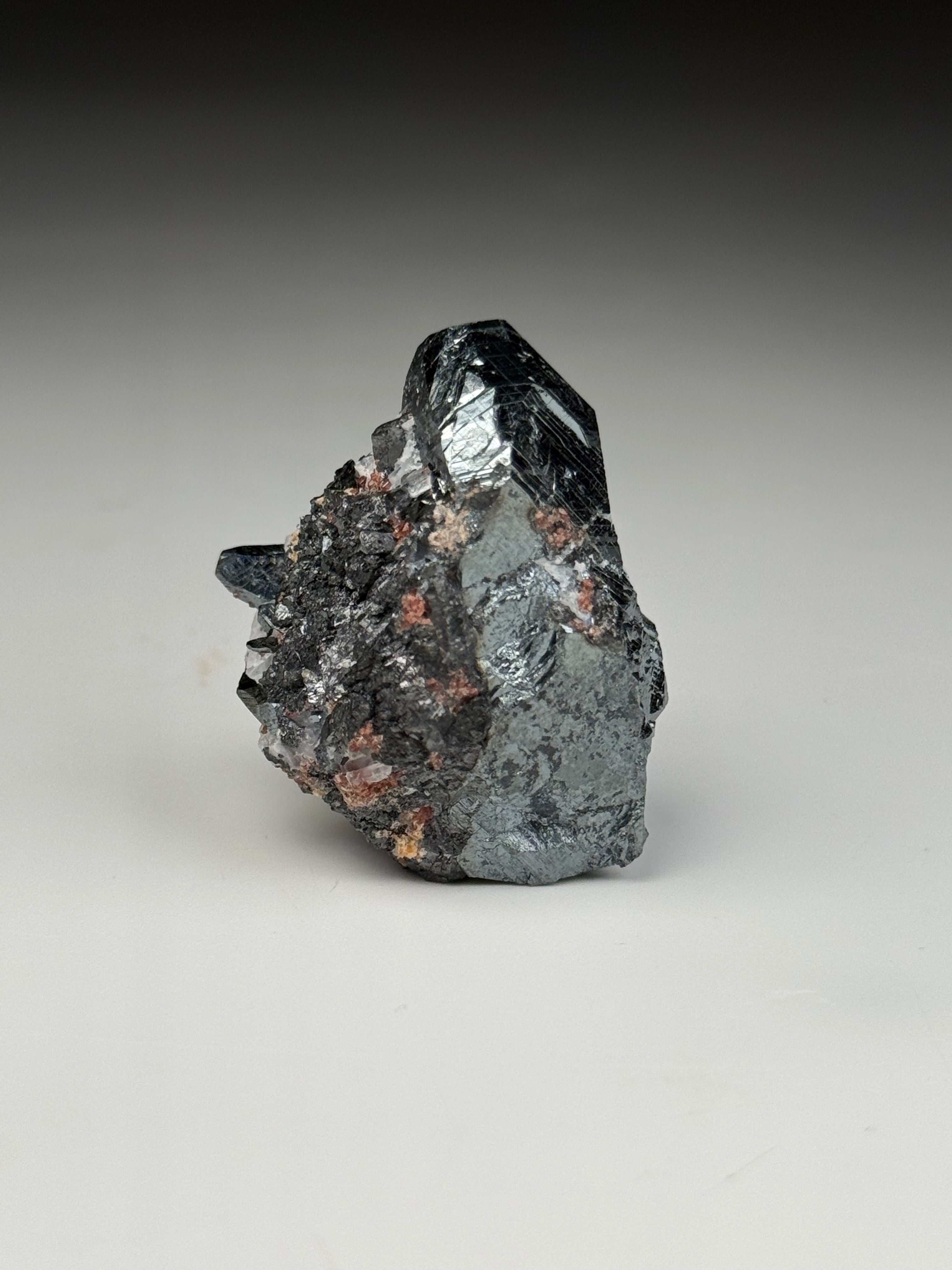 Hematite on Matrix – Sterling Mineral Imports